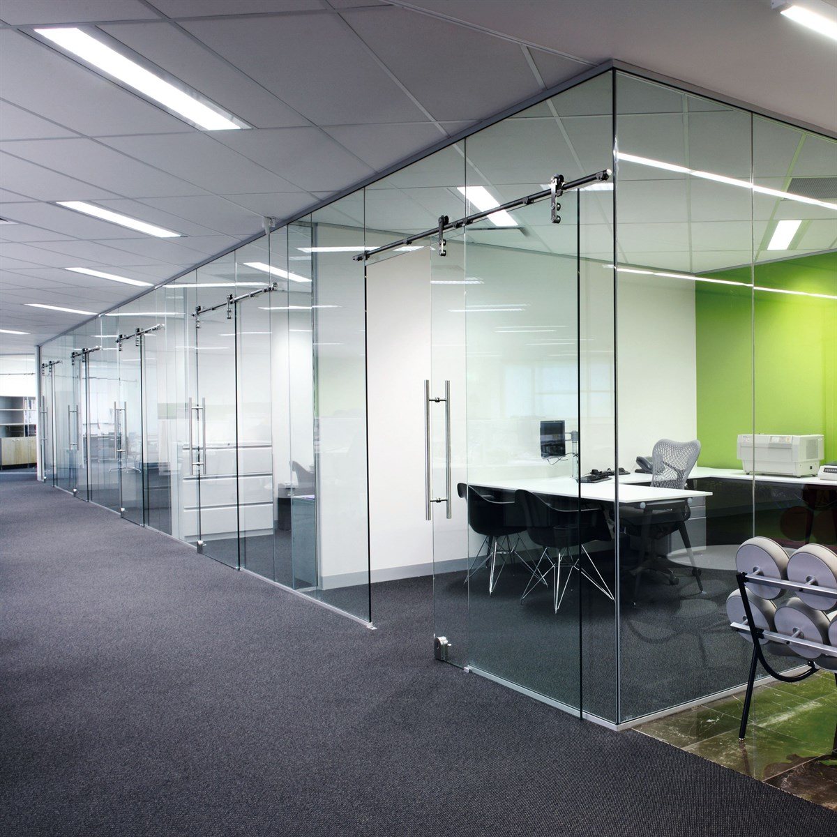 MANET Complete Sliding Door Fixing Set | BM Steel