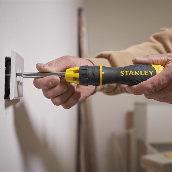 STANLEY - Multibit Ratchet Screwdriver &10 Bits | BM Steel