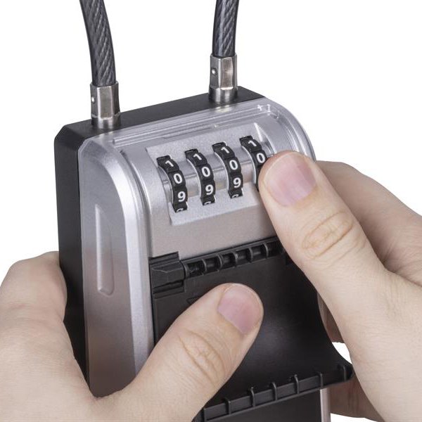 Master Lock - 5482EURD Select Access Flexible Shackle Key Lock Box | BM ...